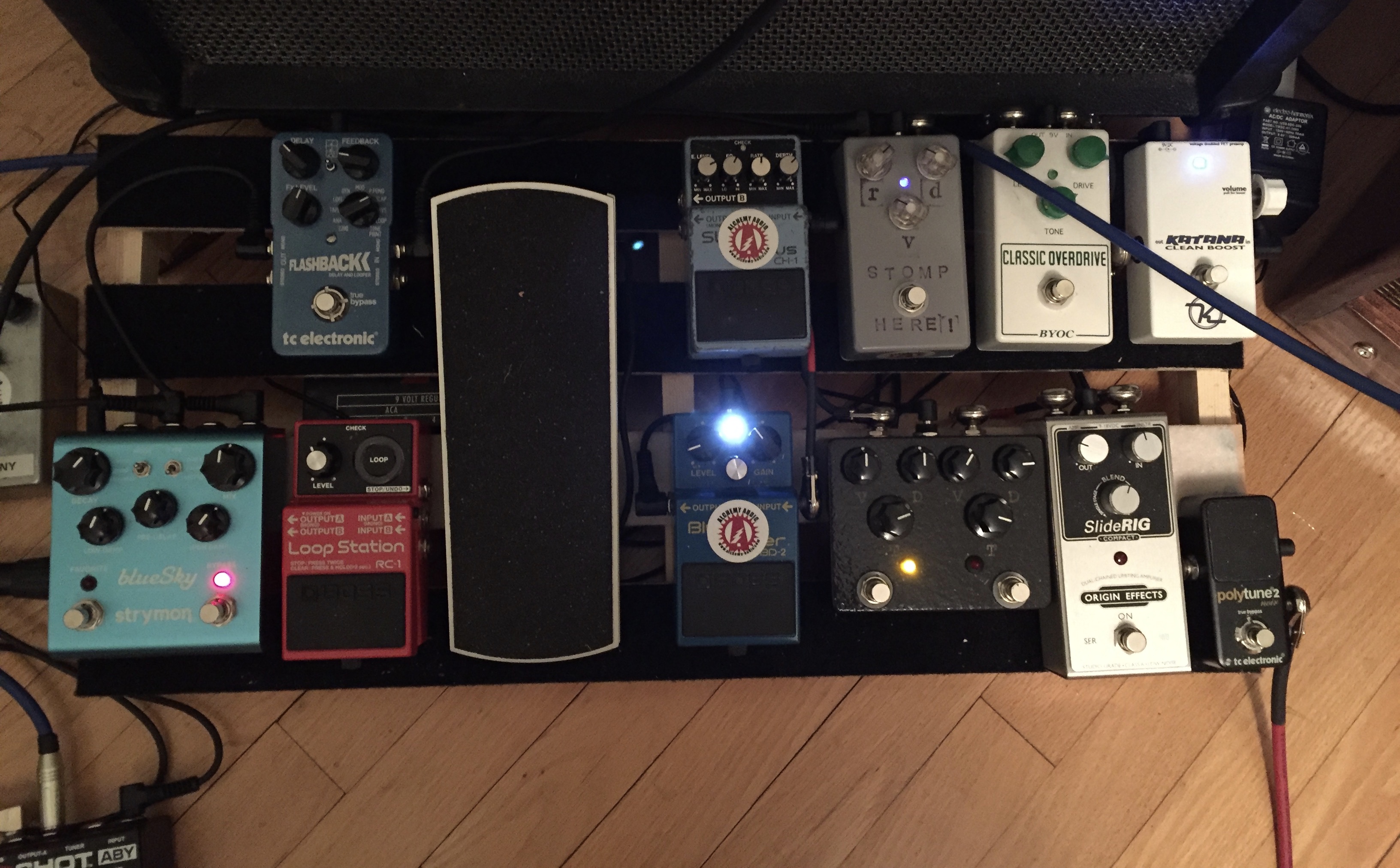 DIY pedalboard